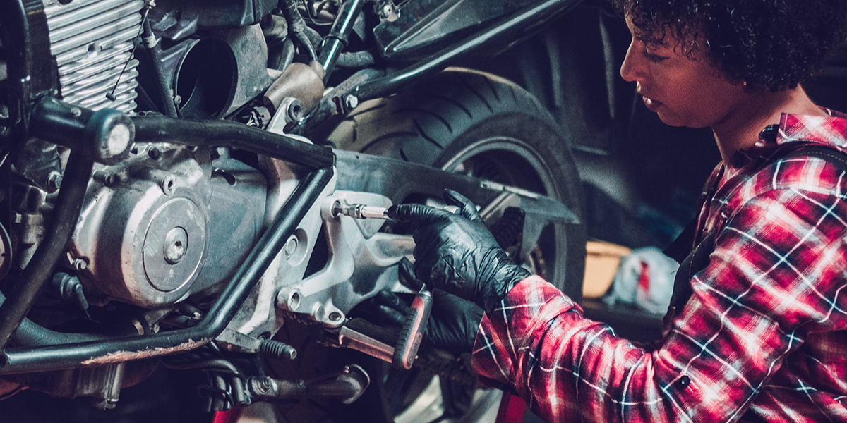 Common Motorcycle Engine Problems: Troubleshooting Tips & Fixes