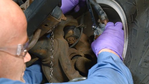 Car Brake Fluid Check: Brake Fluid 101 - Valvoline™ Global Europe - EN